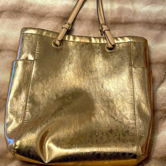 MICHAEL Michael Kors | Bags | Mk Rose Gold Purse | Poshmark